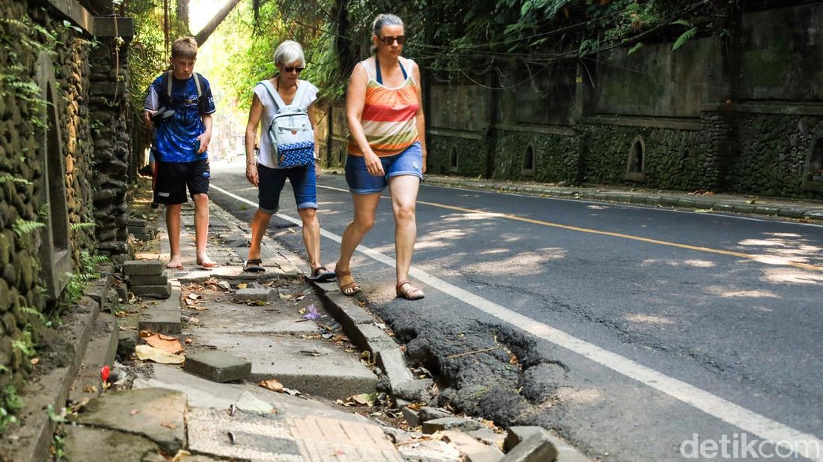 Pemkab Gianyar Garap Perbaikan Trotoar di Ubud Mulai Agustus 2026