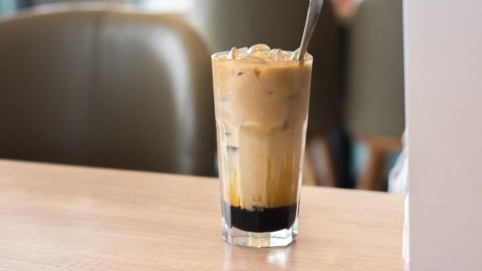 Mengenal Gula Aren yang Bikin Racikan Es Kopi Susu Kekinian Makin Enak