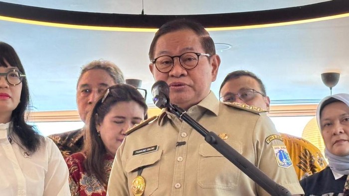 Pramono Pastikan Tarif Transjabodetabek Naik, Angkanya Segera Diputuskan