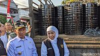 Ratusan Drum Aspal Bantuan Gubernur Jatim di Tulungagung Mangkrak