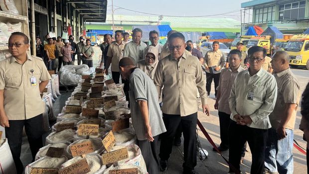 KSP Sidak Pasar Kramat Jati-Cipinang, Pastikan Pasokan Pangan Aman