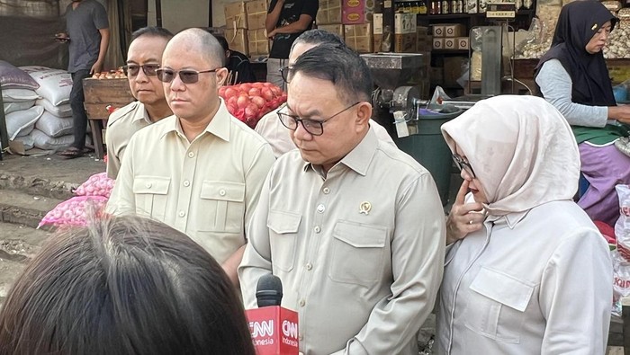 KSP Sidak Pasar Kramat Jati-Cipinang, Pastikan Pasokan Pangan Aman