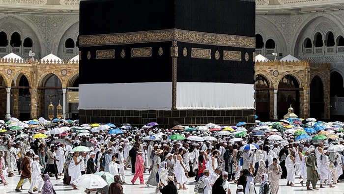 Lambaian Perpisahan di Baitullah, Jemaah Haji Tunaikan Tawaf Wada