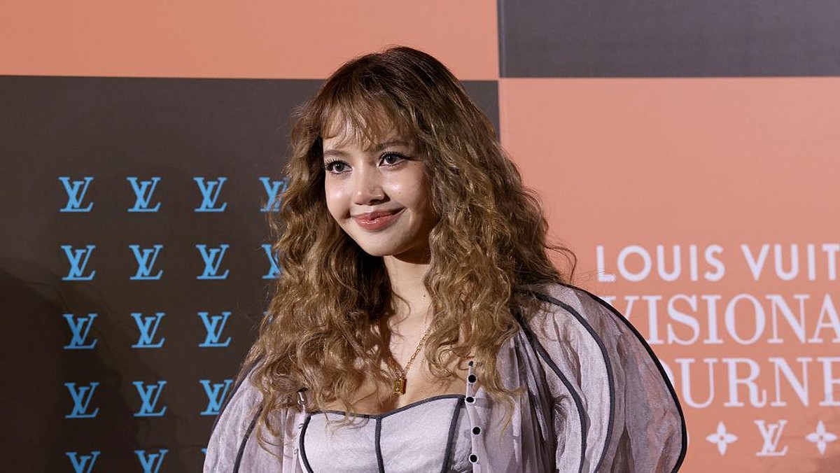 Mewahnya Album Piala Dunia 2026: Dari Lisa BLACKPINK sampai Rolling Stone