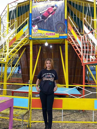 Viral Wanita Jadi Joki Tong Setan, dari Pasar Malam Kini Beraksi di Inggris