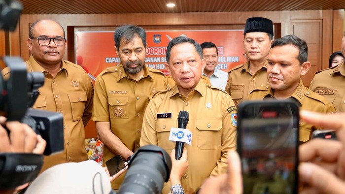Tito Minta Pemda Kebut Pendataan Huntap bagi Penyintas Bencana Sumatera
