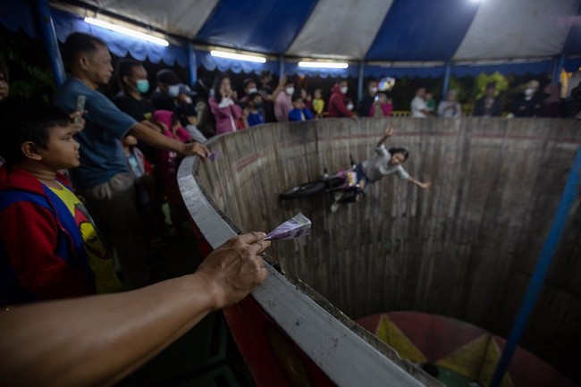 Kisah Wanita Joki Tong Setan dari Pasar Malam Sumut, Kini Beraksi di ...