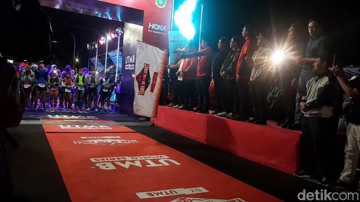 Gubsu Bobby Lepas 1.015 Pelari dari 34 Negara di Trail of The Kings ...