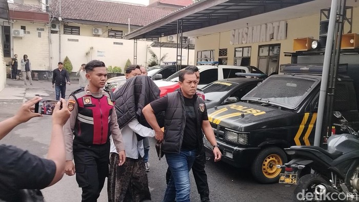 Yakuza Maneges Bongkar Dugaan Pelecehan Santri oleh Pimpinan Ponpes Malang