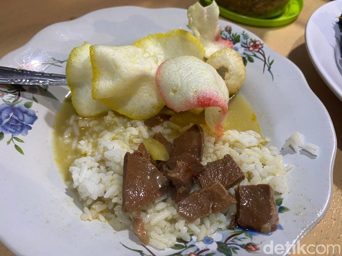 Malam Minggu Asyiknya Makan Gulai Tikungan Legendaris di Blok M