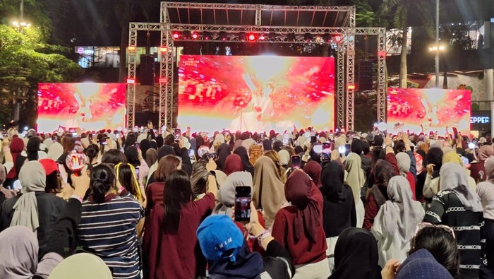 Pecah! ARMY Guncang Anniversary BTS di Festa In The Park