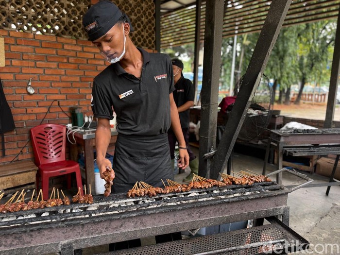 Maknyus! Cobain Sate Maranggi hingga Soto Sapi Legendaris di Cempaka Putih