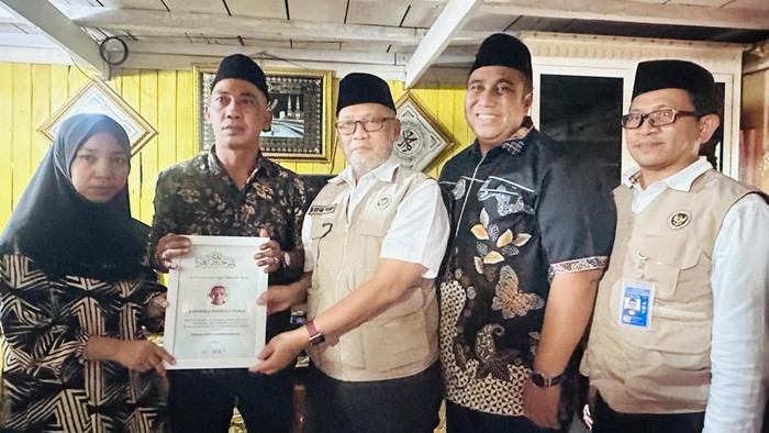 Jemaah Haji Asal Maros Wafat di Makkah, Menhaj Takziah ke Rumah Duka
