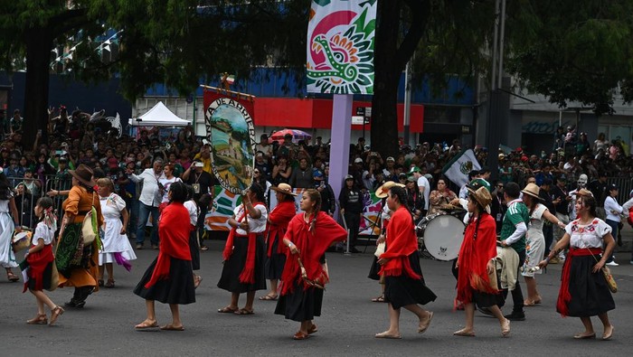 Parade Akbar Piala Dunia 2026 Warnai Jalan Utama Mexico City
