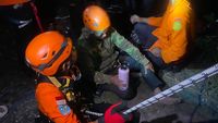 Pria Terjebak di Tebing Pantai Pandawa Saat Hendak Selamatkan Anjing