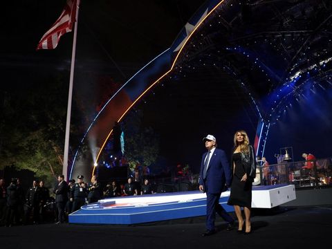 Ultah ke-80, Trump Nonton Laga UFC Berdarah di Gedung Putih