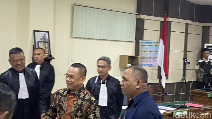Eks Bupati Pati Sudewo Didakwa Peras Calon Perangkat Desa hingga Raup ...