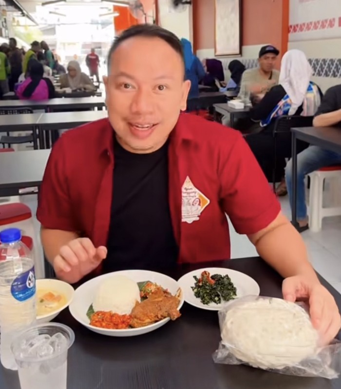 Vicky Prasetyo, Artis Sekaligus Foodies yang Kini Punya Bisnis Kuliner