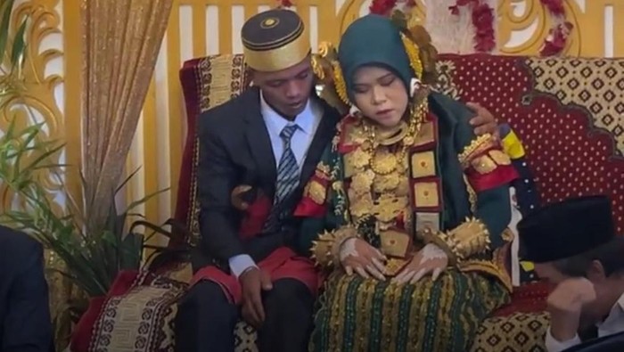 Viral Adik di Majene Naik Pelaminan Gantikan Kakak yang Meninggal H-1 ...