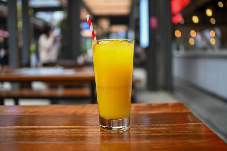 Dikira Gratis Refill, Pria Ini Harus Bayar Rp 690 Ribu untuk Es Jeruk