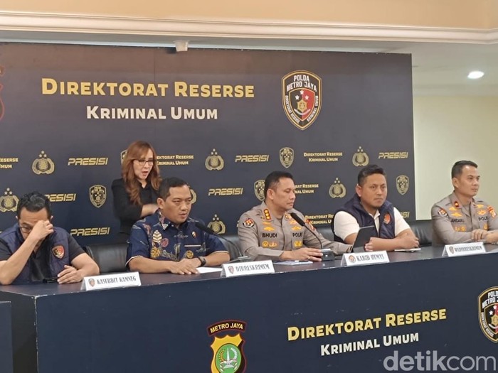 Polisi Jamin Proses Hukum Roy Suryo-dr Tifa Transparan