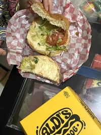 Aldi Taher Gercep Respons saat Pembeli Aldi's Burger Gak Dapat Daging