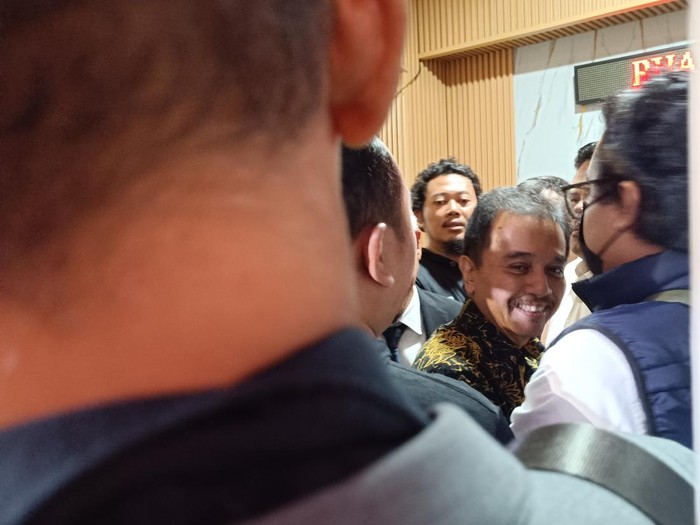 Polisi Jelaskan Alasan Roy Suryo dan dr Tifa Dicek Kesehatan di RS Polri