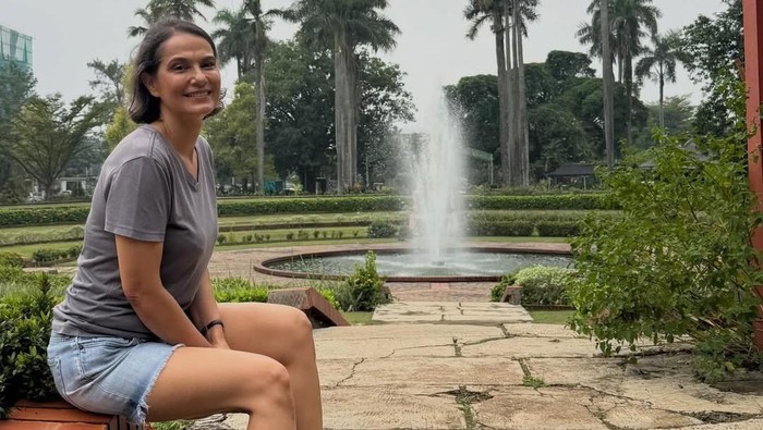 Dominique Sanda Bikin Heboh! Flashback ke Lokasi Syuting Tuyul & Mbak Yul