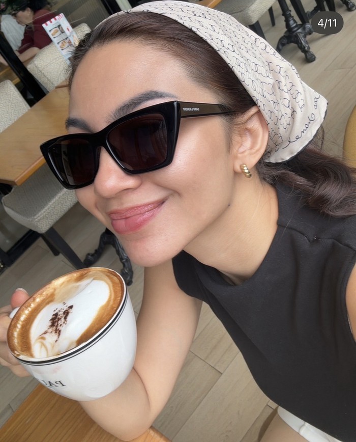 Serunya Ariel Tatum saat Bikin Kue hingga Makan Ayam Geprek di Jogja