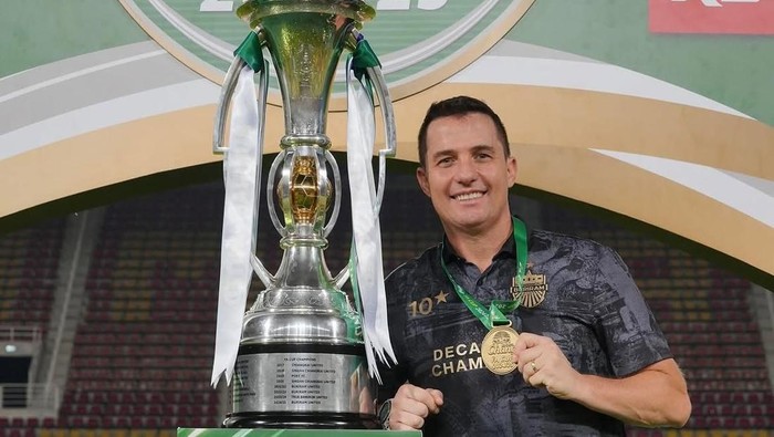 Pelatih Asal Brasil Osmar Loss Dikabarkan Dilirik Persib