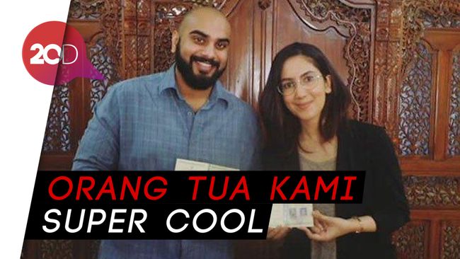 Vlogger Suhay Salim Buka Suara Soal Nikah Pakai Celana Jeans