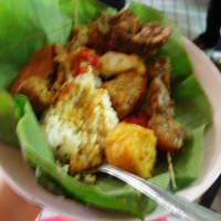 Sega Jamblang yang Bikin Ketagihan