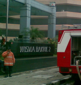 Mobil Pemadam Bersih dari Wisma Bakrie II, Puslabfor Masih Kerja