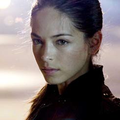 Chun Li, Si Cantik Dengan Tendangan Ampuh