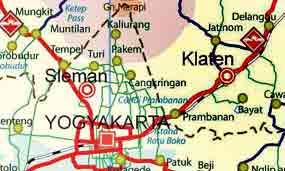 Sebelum Kesambar KA, Minibus 2 Kali Pecah Ban