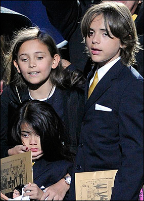 Anak-anak Michael Jackson Liburan di Las Vegas