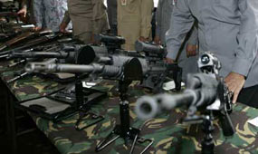 TNI Perbolehkan Pindad Ekspor Senjata ke Filipina