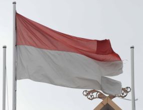 Bendera Koyak di DPRD Riau Sudah Sebulan