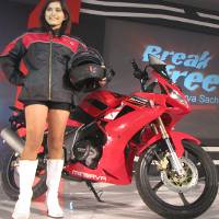 Yang Beda di Minerva R150 VX