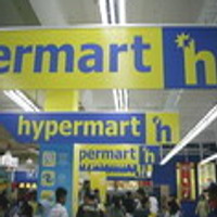 Repotnya Ketika Pintu Masuk hypermart Puri Indah Sudah Tutup