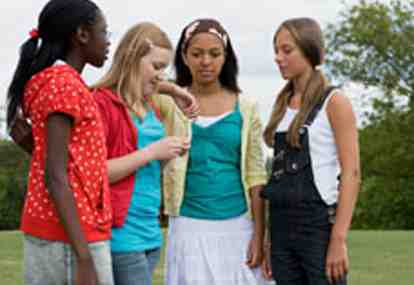 Perilaku Seksual Remaja di Indonesia