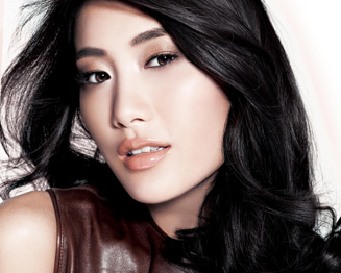 Model Asia Shu Pei Menjadi Wajah Baru Maybelline