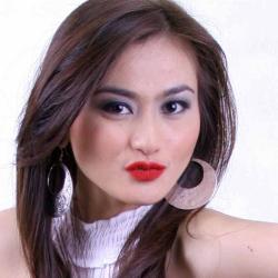 Debby Ayu: Seksi Boleh Aja Asal Wajar