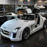 Mercy SLS AMG Makin 'Tajir' di Dubai