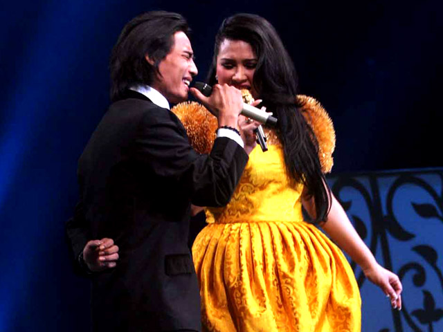 Charlie ST12 Berduet dengan Titi DJ