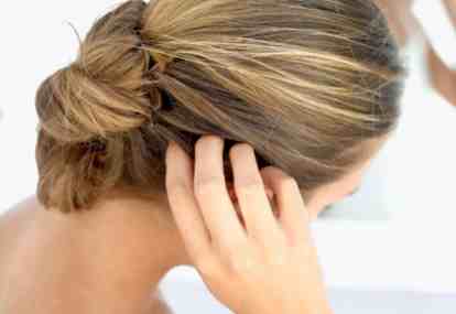 Lihat Orang Garuk-garuk Bisa Ketularan Gatal