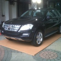 Mercy ML 300 Dibanderol Rp 929 Juta