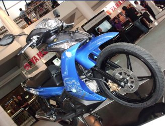 Penjualan Motor Yamaha Lexam Capai 995 Unit