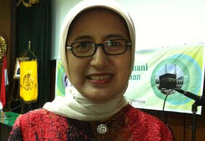 Dr Iris Rengganis dan Tips Menjadi Dokter Haji