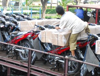 Penjualan Motor Meningkat di Awal 2012
